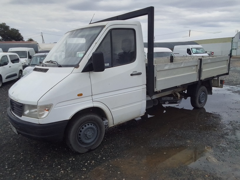 MERCEDES SPRINTER 208 DI CAJA ABIERTA. - Casas y Coches