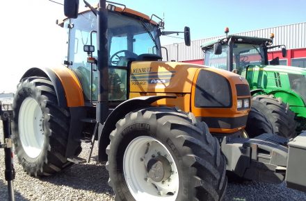 Tractores Archivos - Casas y Coches